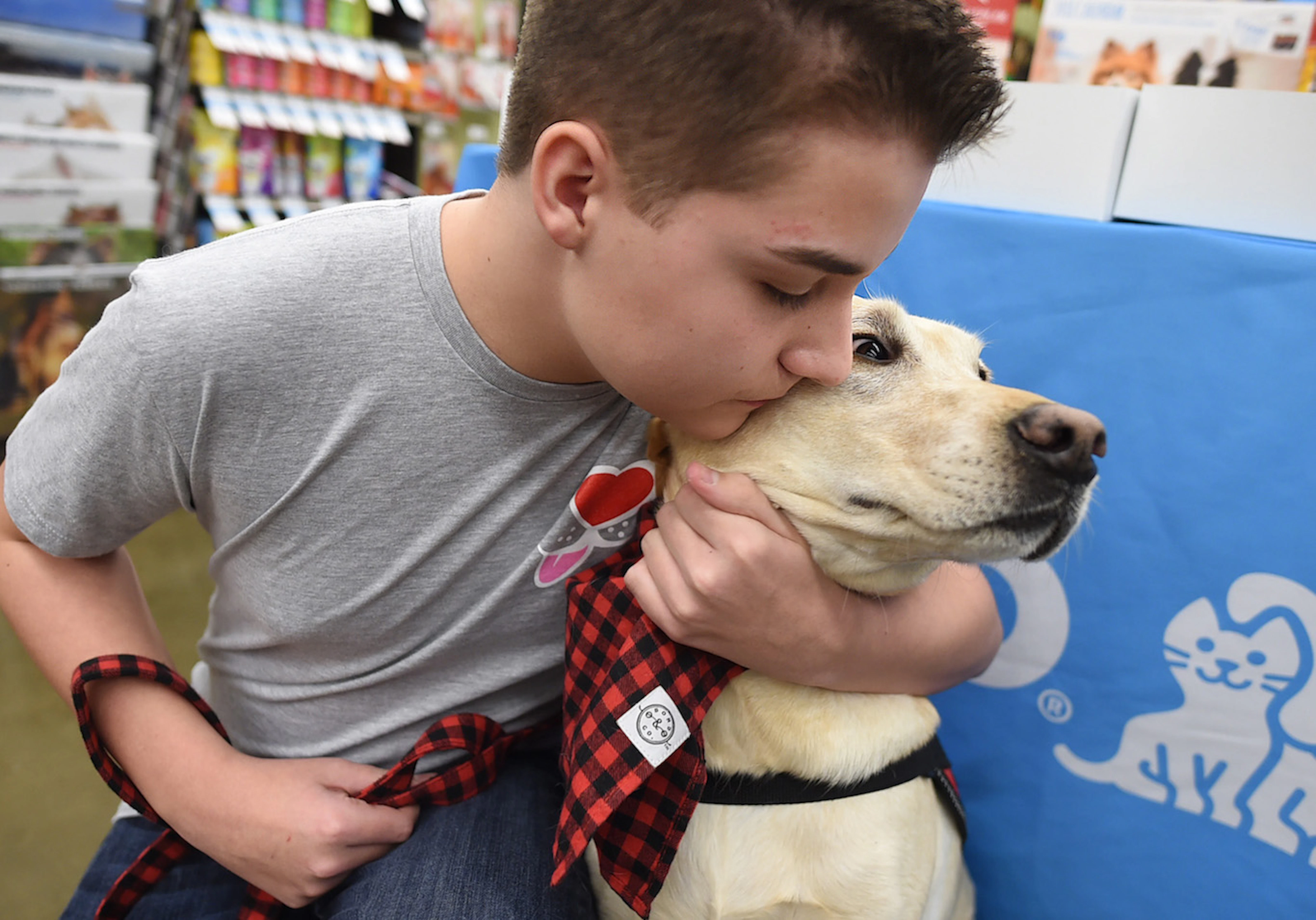 Shelter dog protects owner with epilepsy